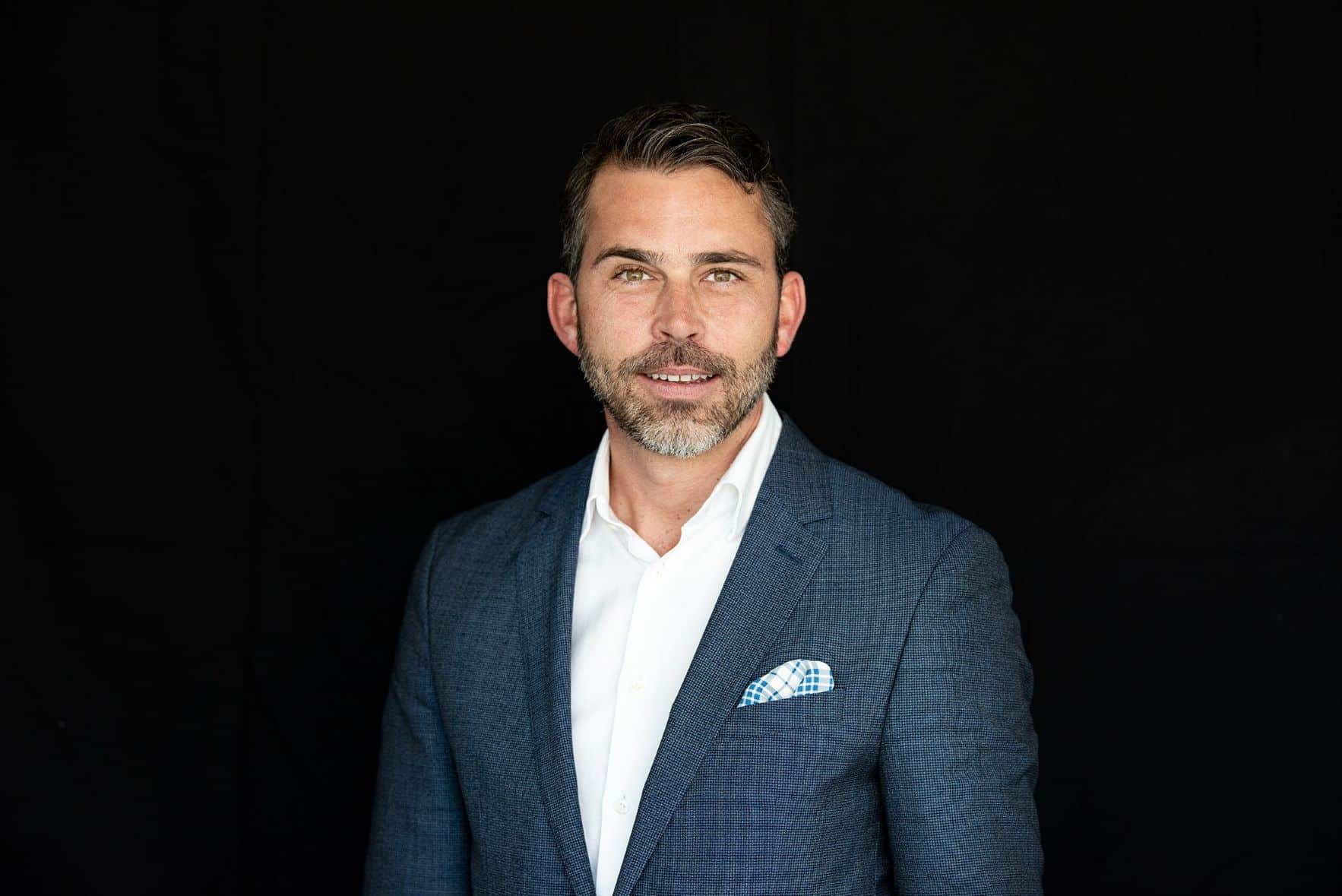 12.18. organisiert sich neu | hotelbau - Fachzeitschrift für ...